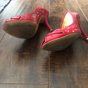 Guess | Shoes | Guess Peep Toe Pump In Red | Poshmark